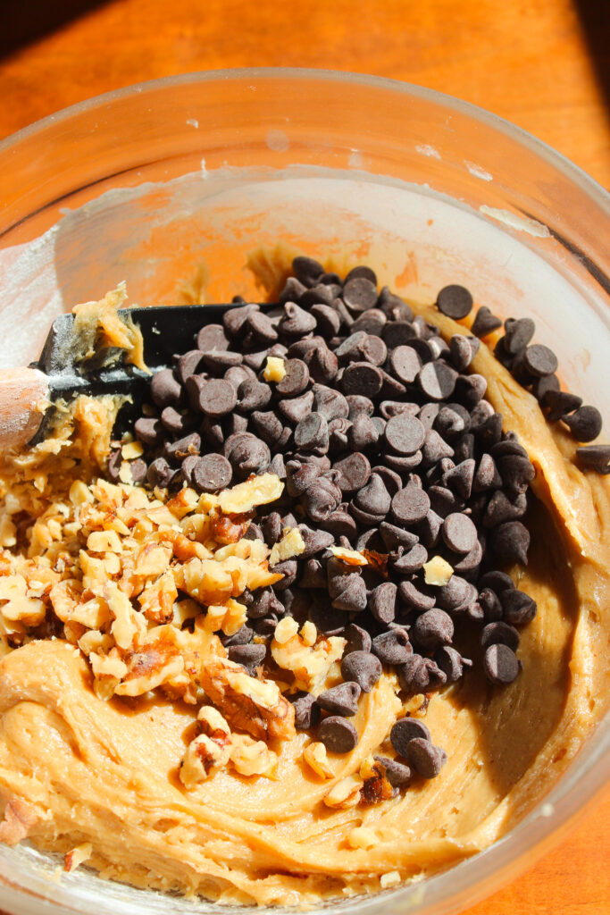 Maple Syrup Chocolate Chip Cookies - Taffey Bakery