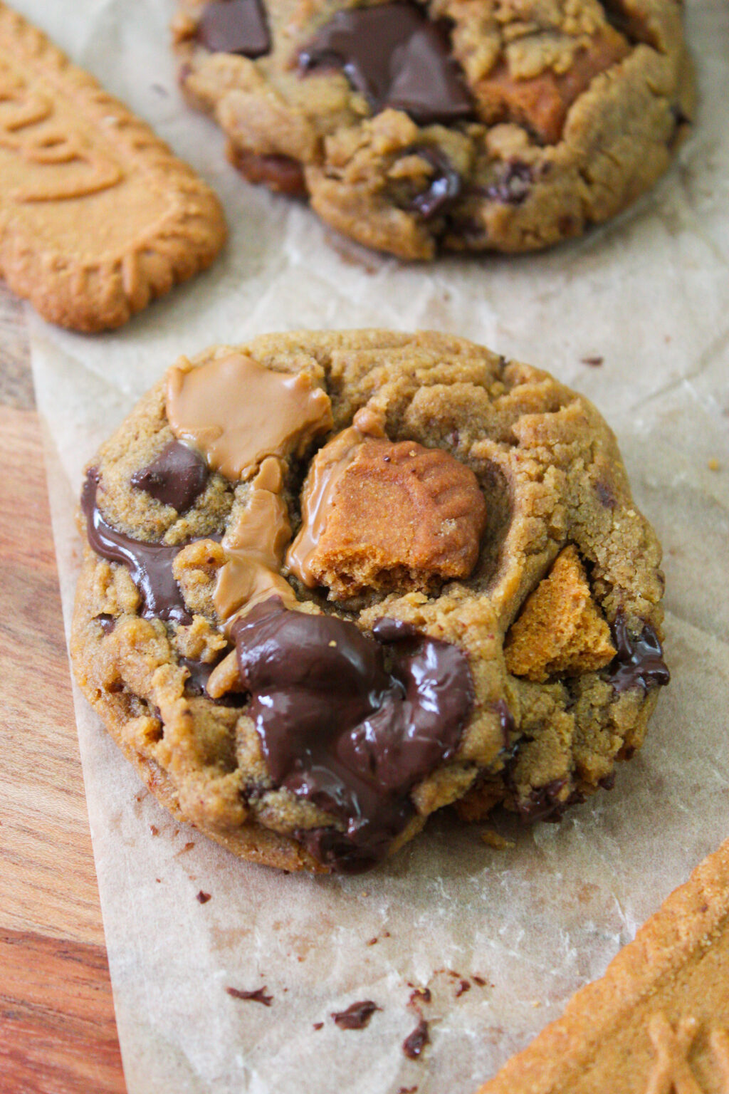 Small Batch Biscoff Chocolate Chip Cookies - Taffey Bakery