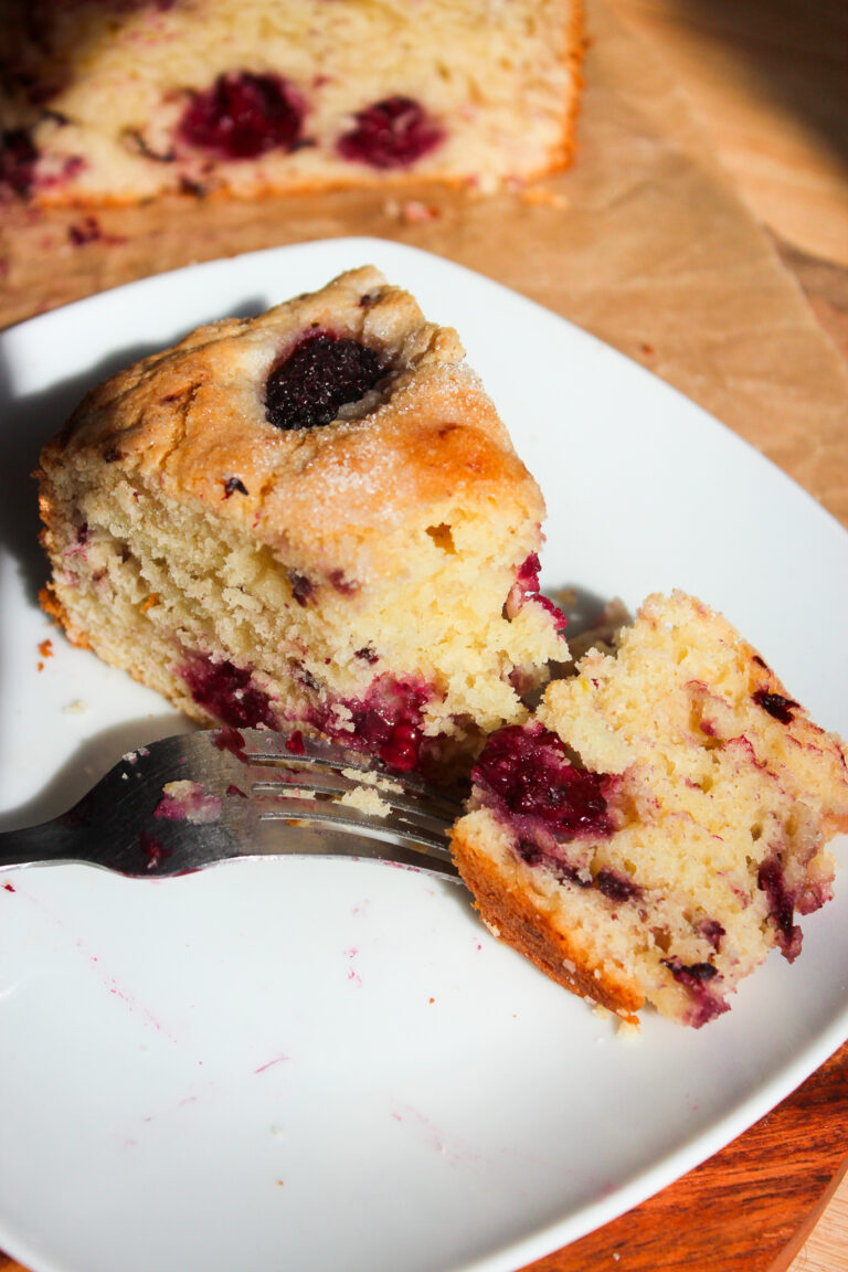 Blackberry Lemon Cake - Taffey Bakery