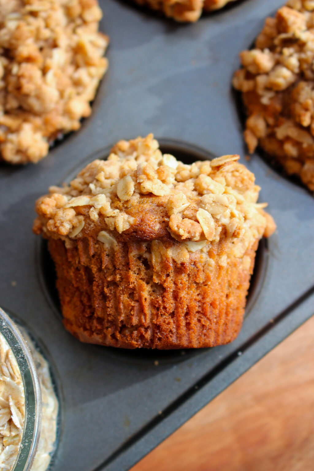 Cinnamon Oatmeal Streusel Muffins - Taffey Bakery