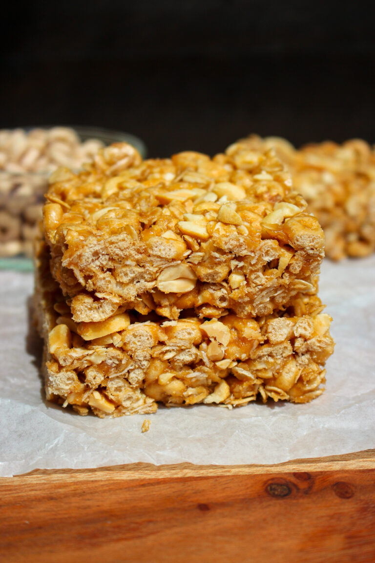 4 Ingredient No Bake Cheerio Bars - Taffey Bakery