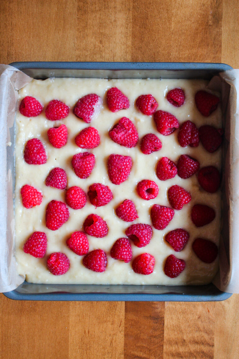 Easy Raspberry Cake - Taffey Bakery